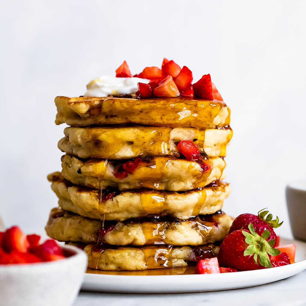 Panqueques Rellenos de Fresa | California Strawberries
